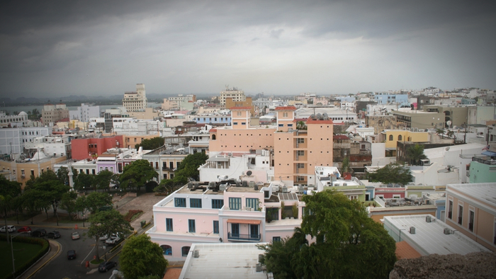 Puerto Rico: Long lines for food, water and fuel — and no electricity ...