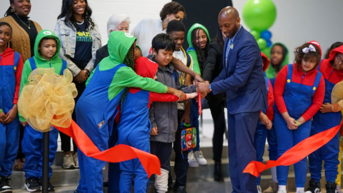 Inside the First Public Gaming and Robotics Elementary School in the US ...